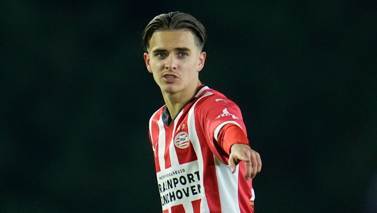 Enzo Geerts – reprezentant Polski w PSV Eindhoven. "Dużo mówimy o Lidze Mistrzów" | TVP SPORT