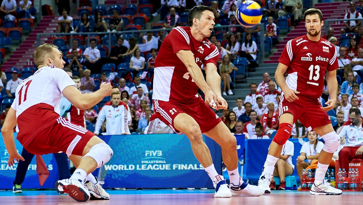 Mistrz świata zmienia klub i... pozycję! | TVP SPORT