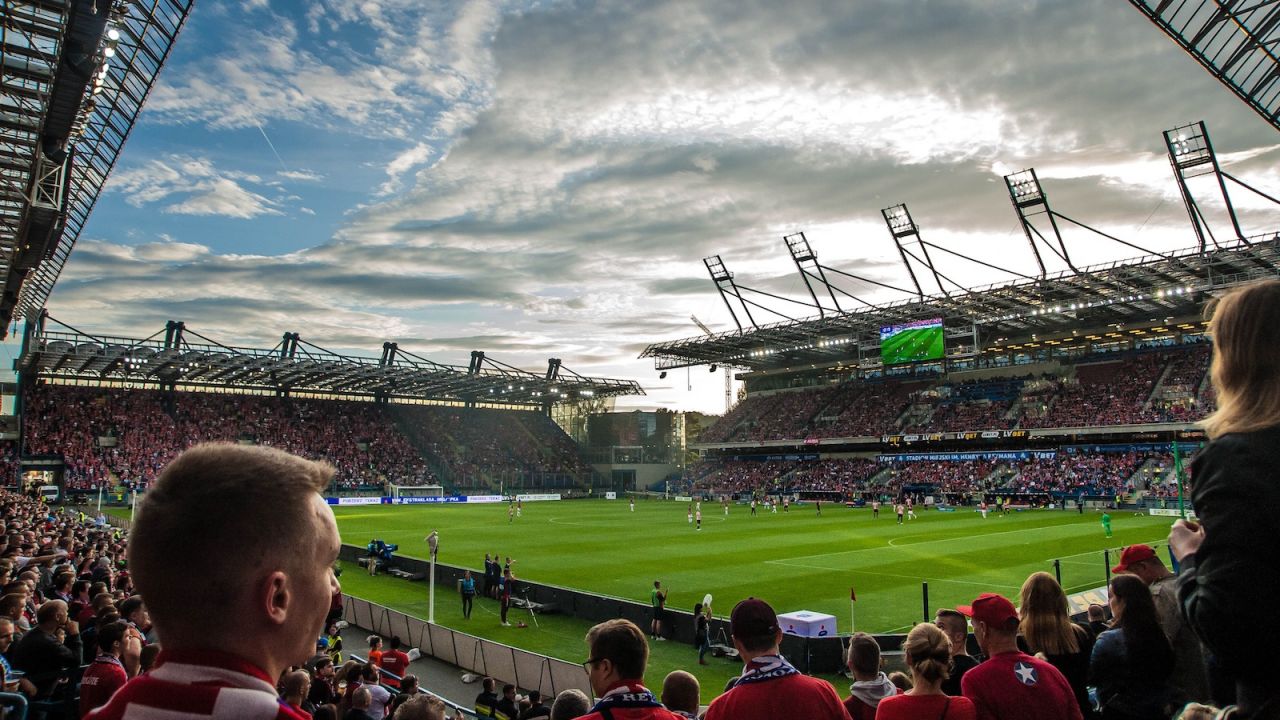 Wisła Kraków. Miasto wykupiło prawa do stadionu ale nie ma pieniędzy na ... Wisła Kraków. Miasto wykupiło prawa do stadionu ale nie ma pieniędzy na ...