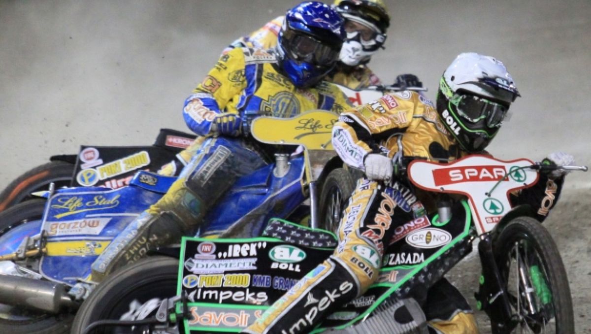 Twórca dmuchanych band krytykuje polskie tory | TVP SPORT