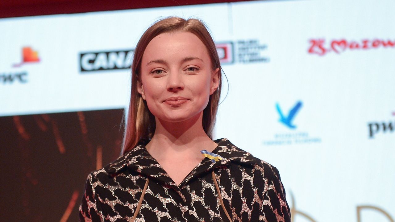 Kamila Urzędowska – kto to jest? Aktorka zagra Izabelę Łęcka w nowej „Lalce”. U boku ...