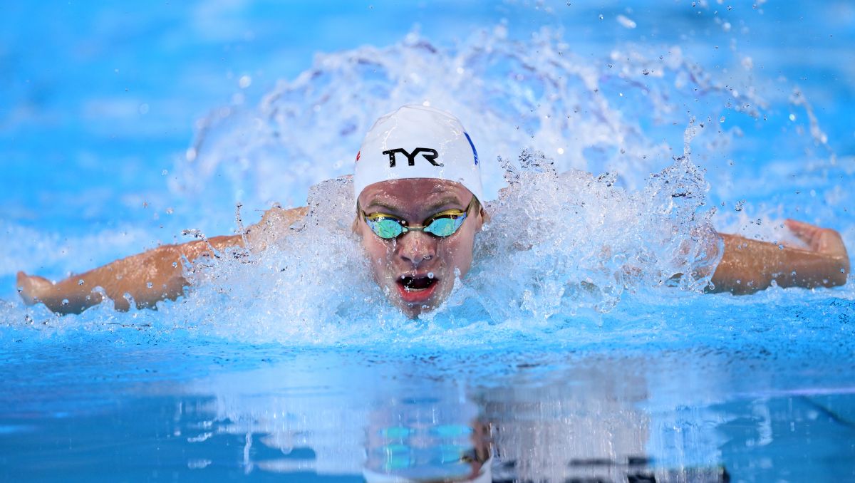 Rekord świata Marchanda na 200 m st. zmiennym | TVP SPORT