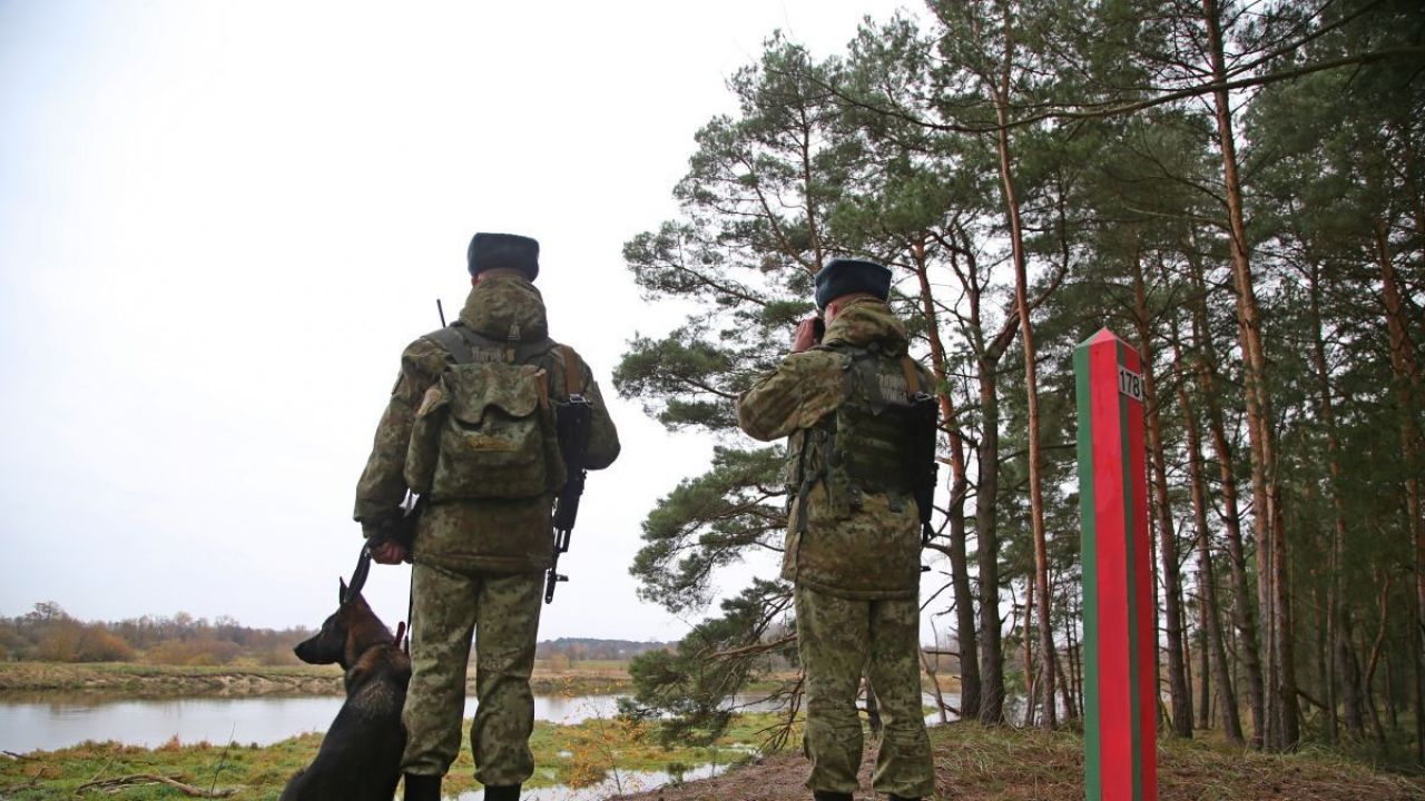 Lithuania, Latvia, Poland signal united front on Belarus border closure
