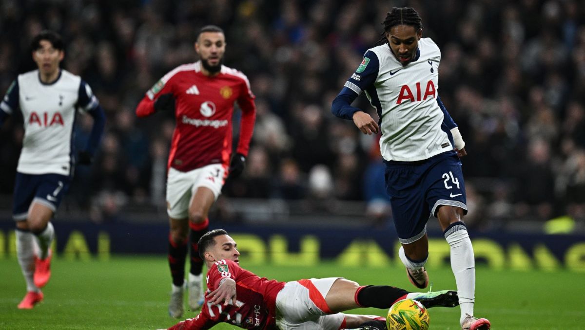 Puchar Ligi Angielskiej: Tottenham pokonał Manchester United 4:2 | TVP ...