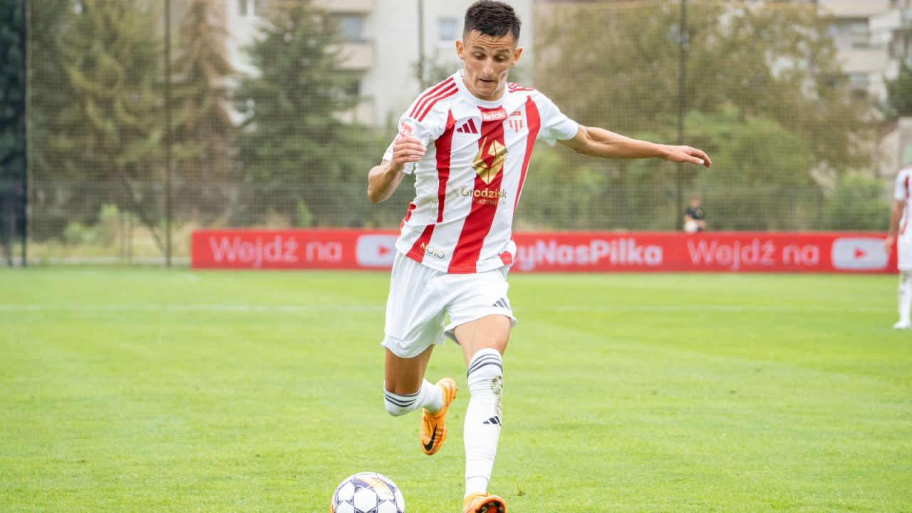 Pogoń Grodzisk Mazowiecki – Zagłębie Sosnowiec. Betclic 2 Liga, 26. kolejka [MECZ] | TVP SPORT