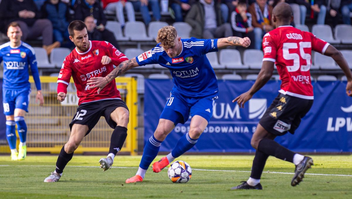 Rekord transferowy polskiego klubu? Wiktor Bogacz na celowniku kilku ...