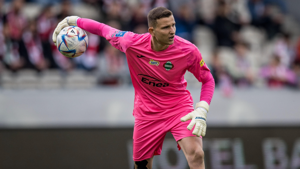 Gabriel Kobylak miał trafić na wypożyczenie do Radomiaka Radom. Sprawa ...