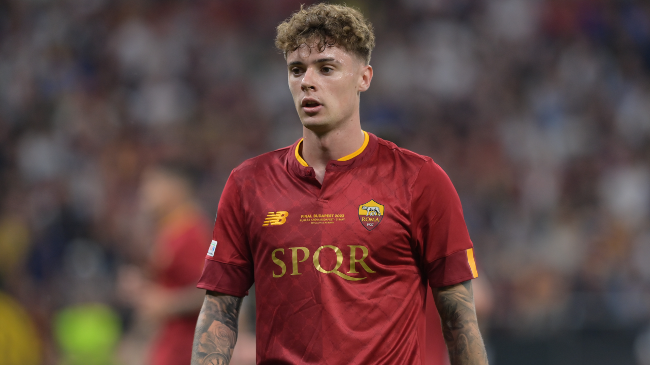 Liga Europy. Nicola Zalewski chwalony za występ w finale. "Dał ...