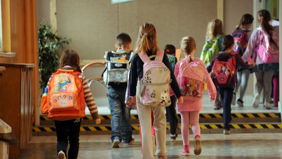 300 plus na „Dobry Start” dla każdego ucznia. Kiedy złożyć wniosek?