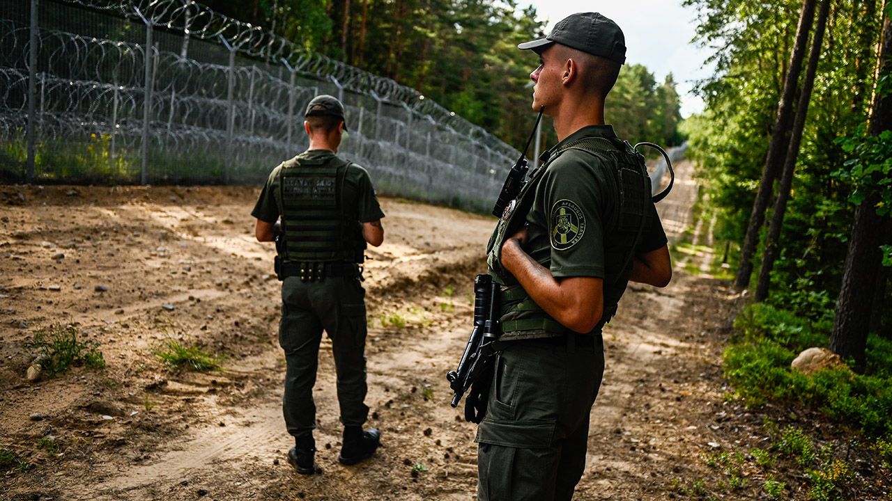 Litwa zaminuje granicę i zbuduje wielopoziomowe umocnienia na granicy z Rosją i Białorusią. Chcą ...