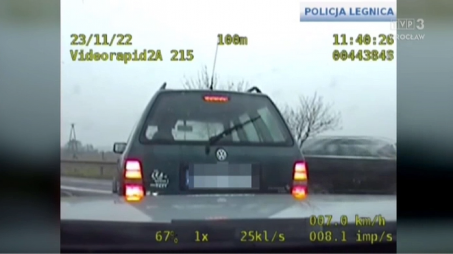 Bez prawa jazdy i poszukiwany