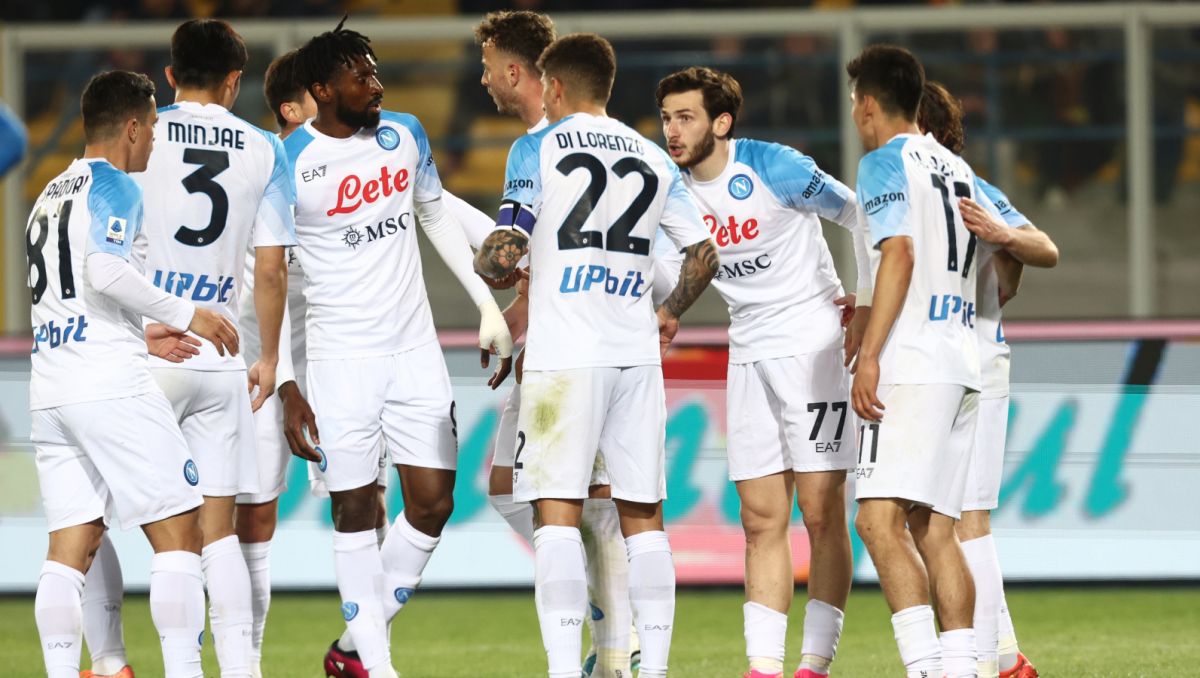 Serie A. US Lecce – SSC Napoli 1:2. Kuriozalna bramka dała Azzurri komplet punktów [WIDEO] | TVP ...