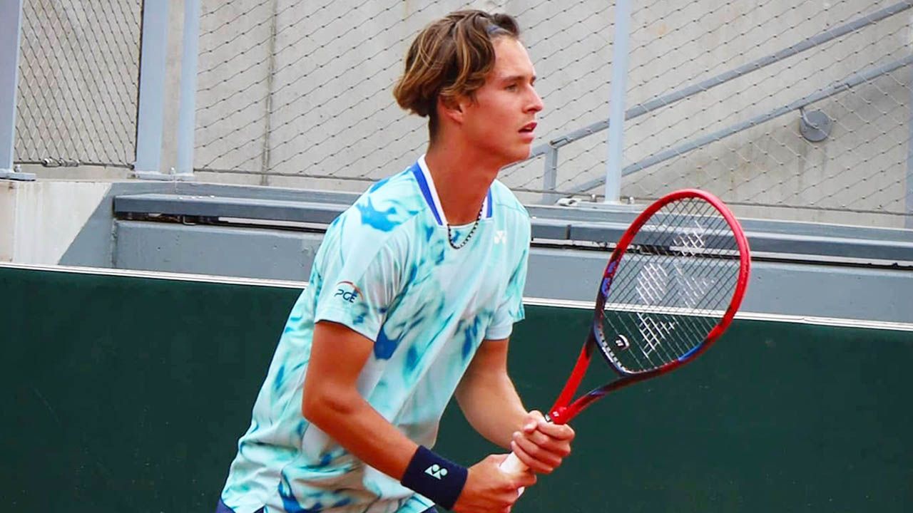 Tenis: Alan Ważny wygrał French Open juniorów w deblu | TVP INFO