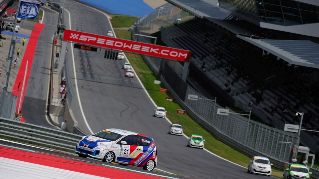 Pierwsze pole startowe wywalczone "rzutem na taśmę" (sport.tvp.pl)